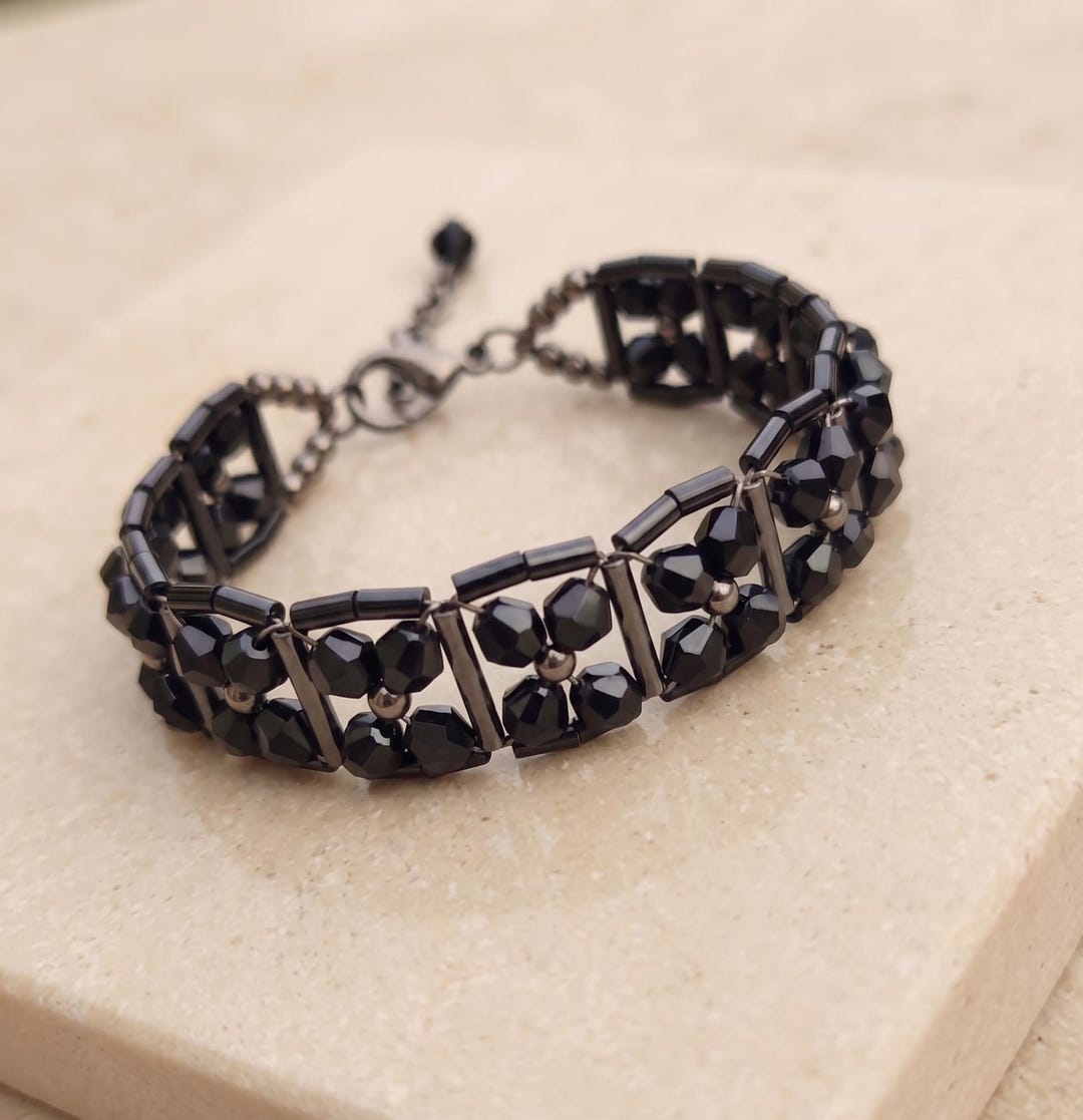 Handmade Black Crystal Beaded Bracelet, Gothic Minimalist Chain Jewelry ...