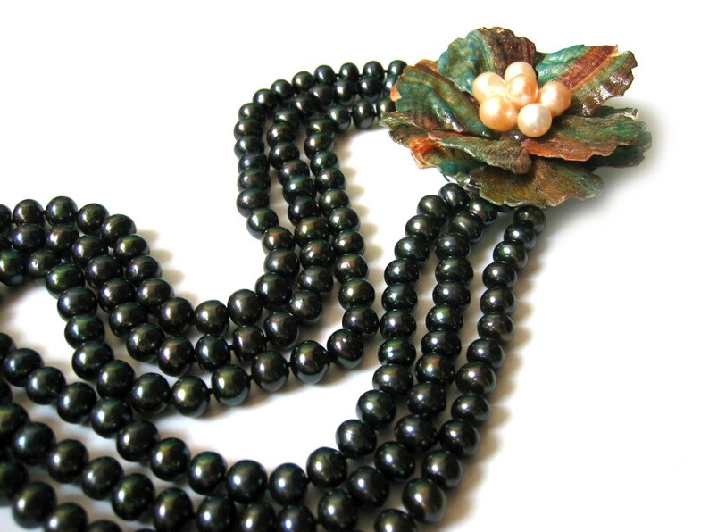 Fabulous 3-strand Peacock Freshwater Pearl Large Carved Shell Flower ...
