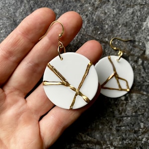 Kintsugi Earrings, White Disc Earrings With Gold Joinery - Etsy