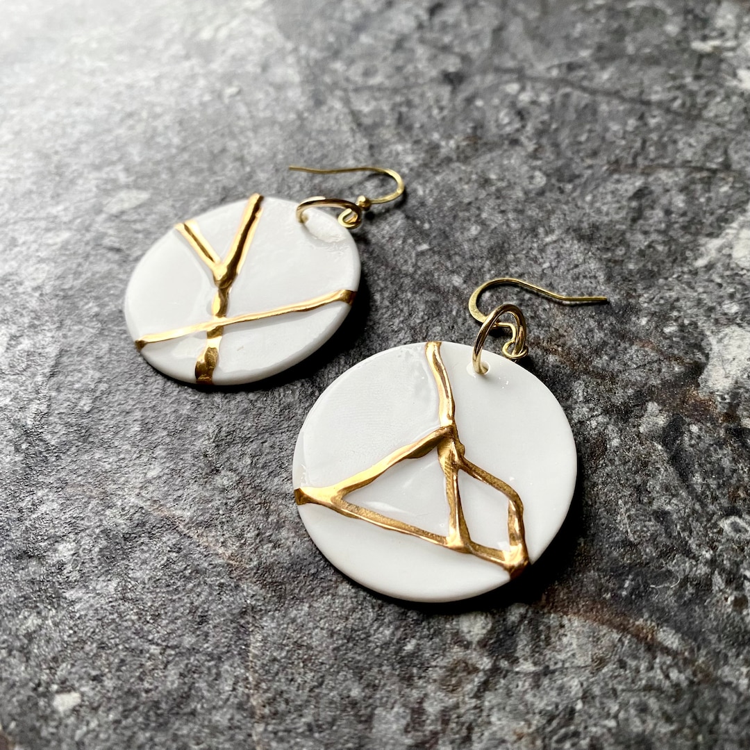 Kintsugi Earrings, White Disc Earrings With Gold Joinery - Etsy