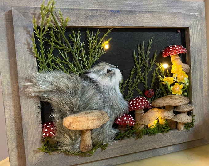 Forest Floor Trinket Box With Led's and Squirrel - Etsy