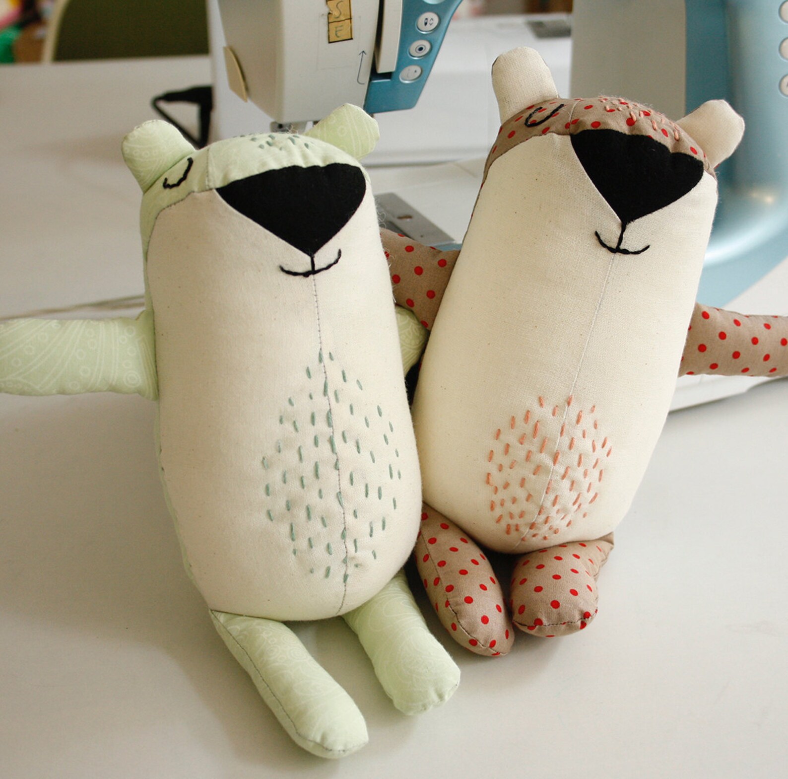 Bear Plushie Tutorial, DIY, Instructions, Sewing Pattern, Sewing ...