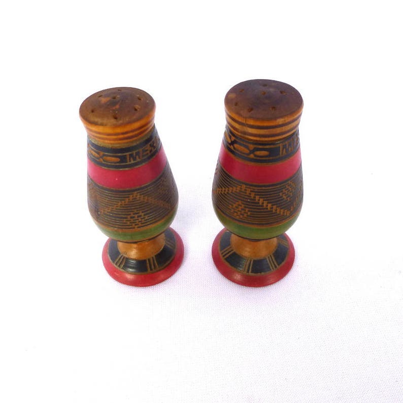 Vintage MEXICAN SALT and PEPPER Shakers - Etsy
