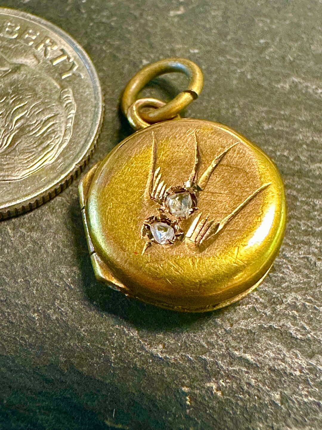 18k Exquisite Small Locket Engraved Bird in Flight With Genuine Rose ...