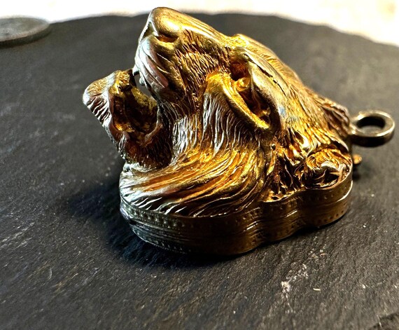 14K Victorian Lion Locket- sculpted in high relief-Ve… - Gem