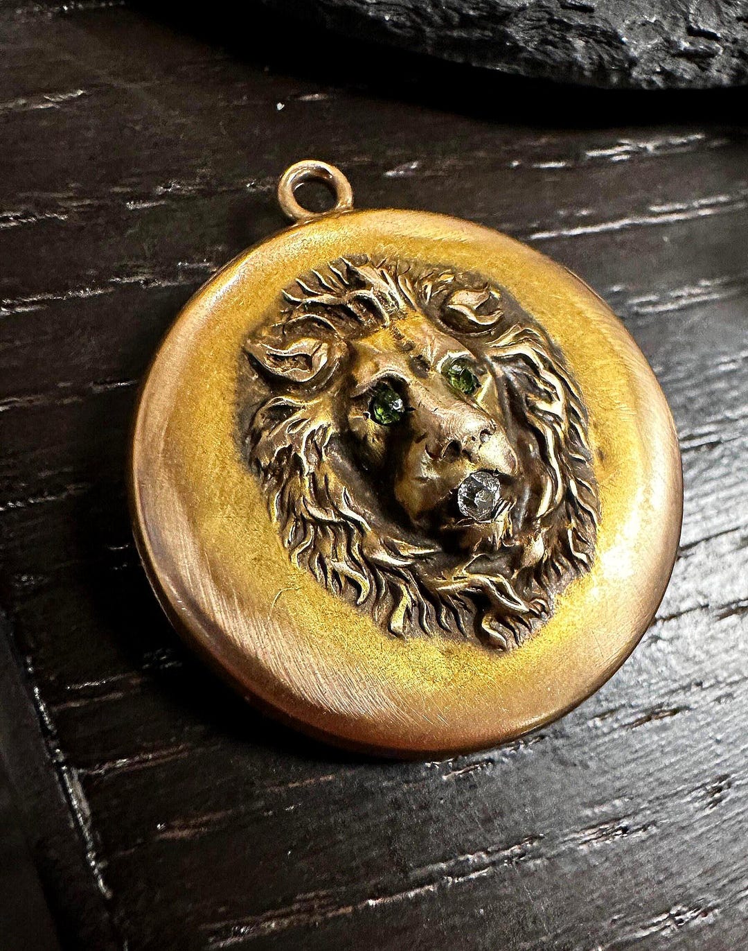 10k 1900 Locket of a Raised Lion Head -diamond in Mouth Green Gemstone ...