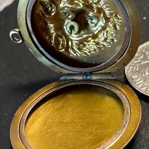 10k 1900 Locket of a Raised Lion Head -diamond in Mouth Green Gemstone ...