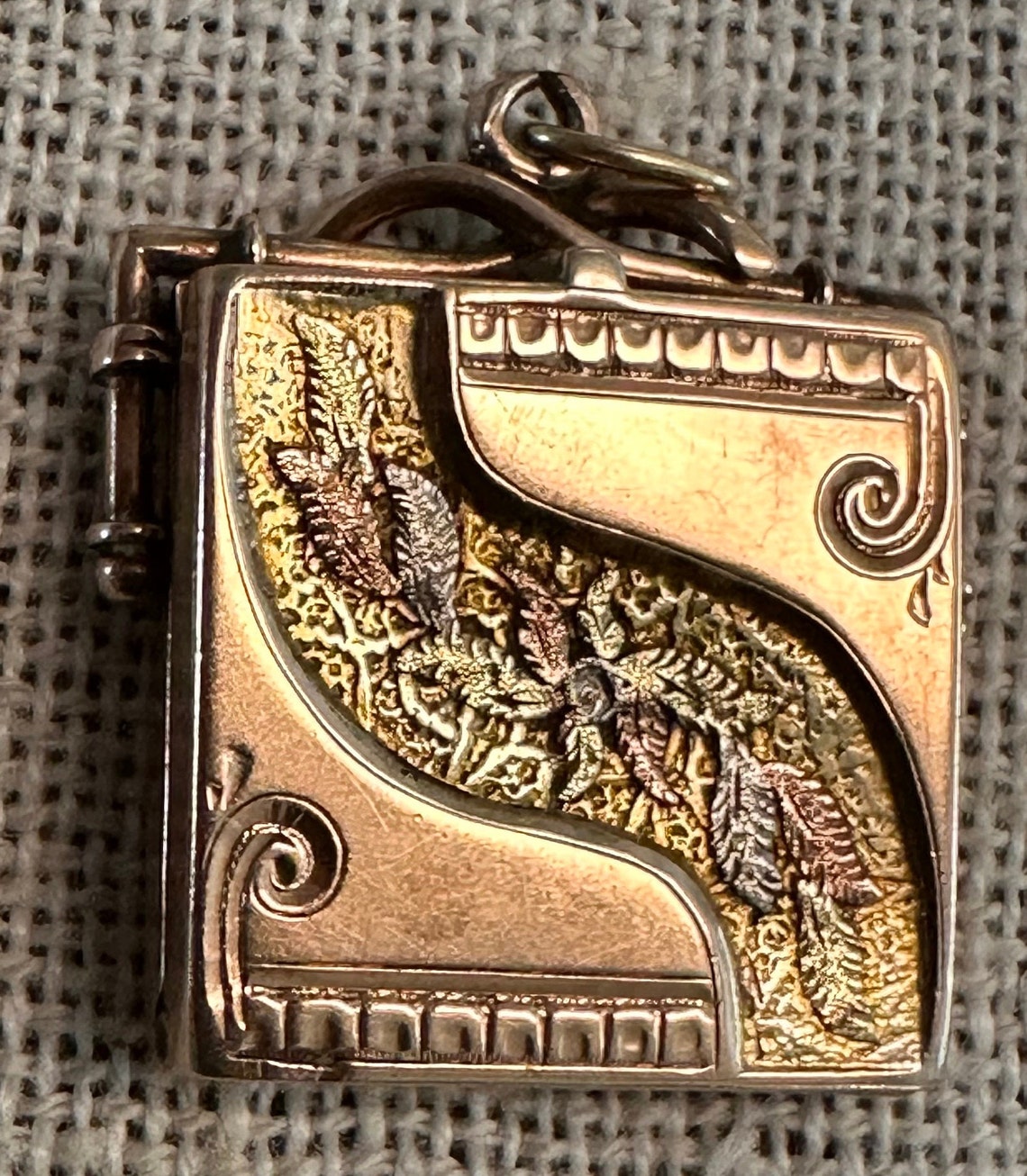 14k Multi Gold Square Locket, Victorian, Enchanting and Well Made - Etsy