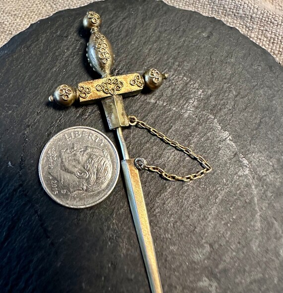 Victorian silver gilt-Scabbard, sword brooch-with ama… - Gem