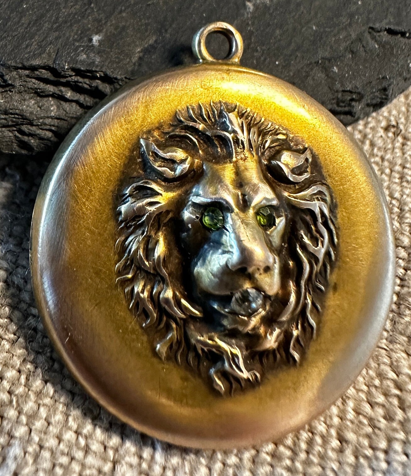 10k 1900 Locket of a Raised Lion Head -diamond in Mouth Green Gemstone ...