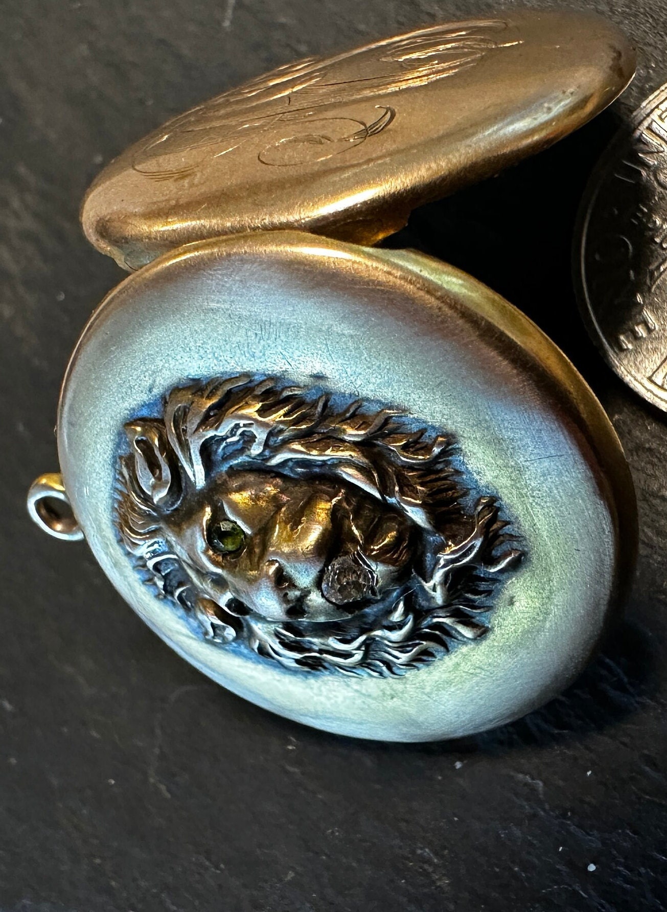 10k 1900 Locket of a Raised Lion Head -diamond in Mouth Green Gemstone ...