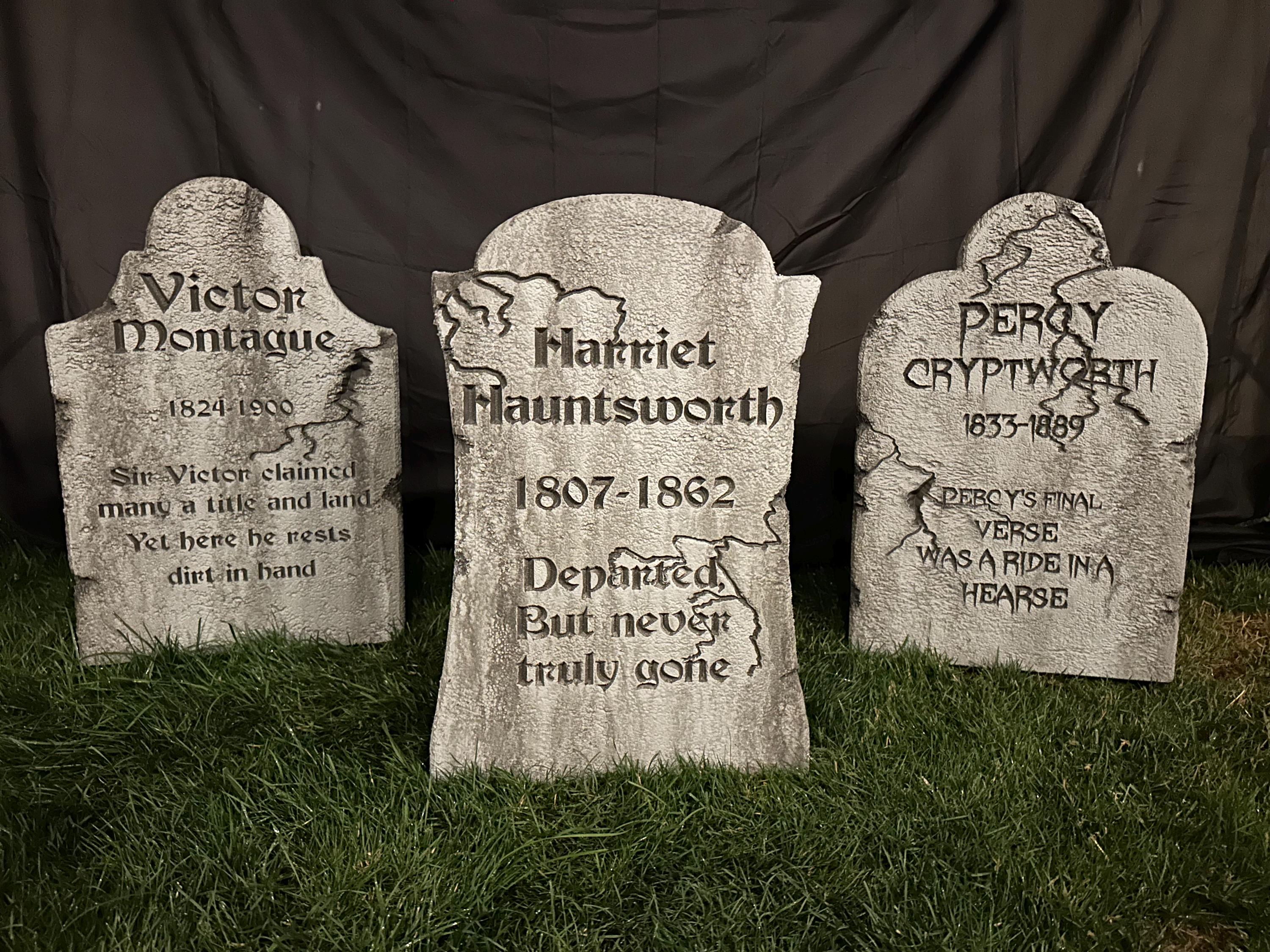 How to Design Spooky Halloween Decorations Using the Best Font for Eng ...