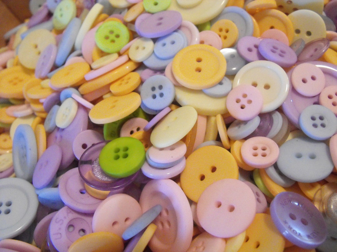 Pastel Buttons, 100 Bulk Assorted Round Multi Size Crafting Sewing ...