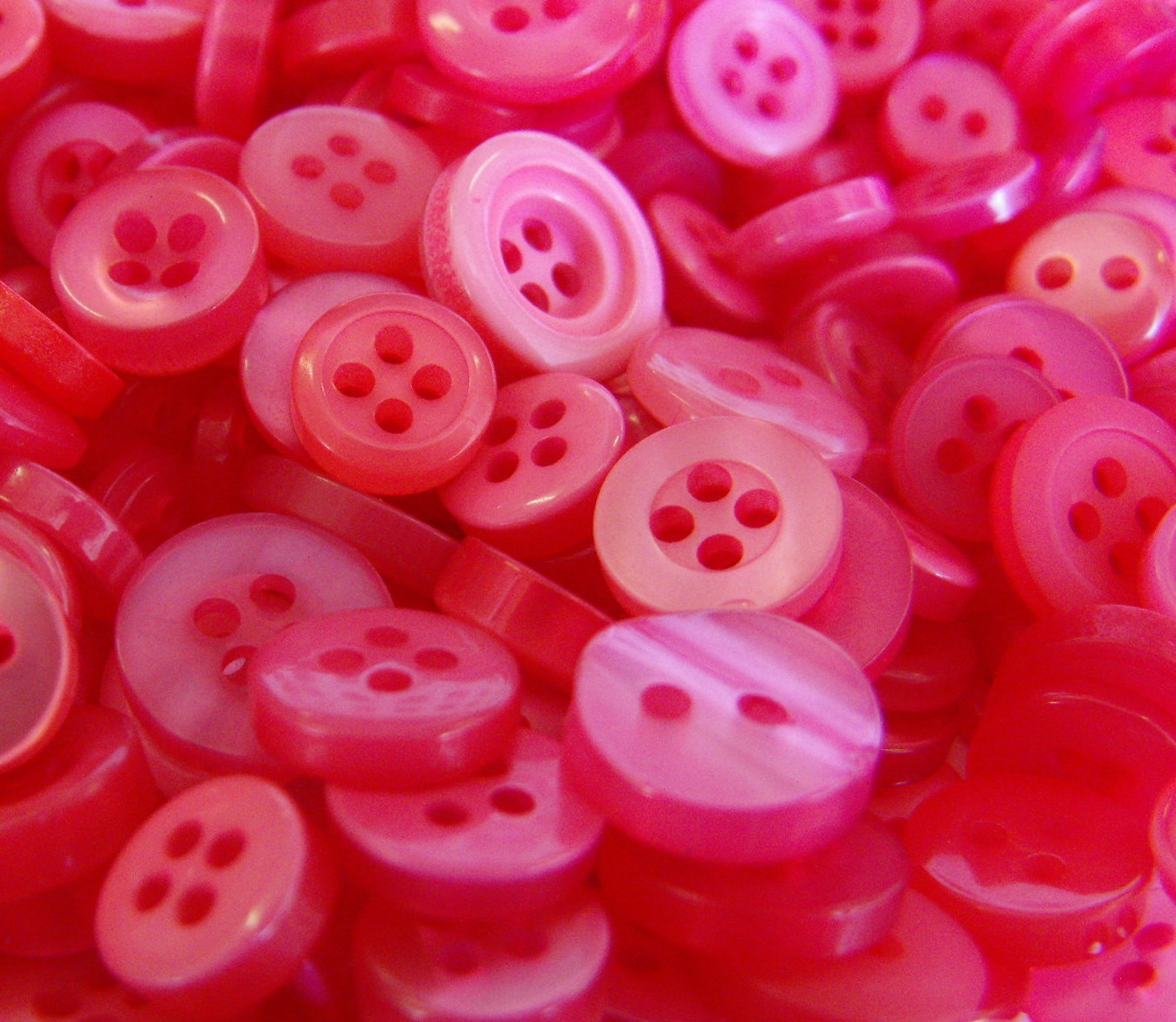 Sale 250 Small Assorted Round Sewing Crafting Bulk Buttons Choose Your ...