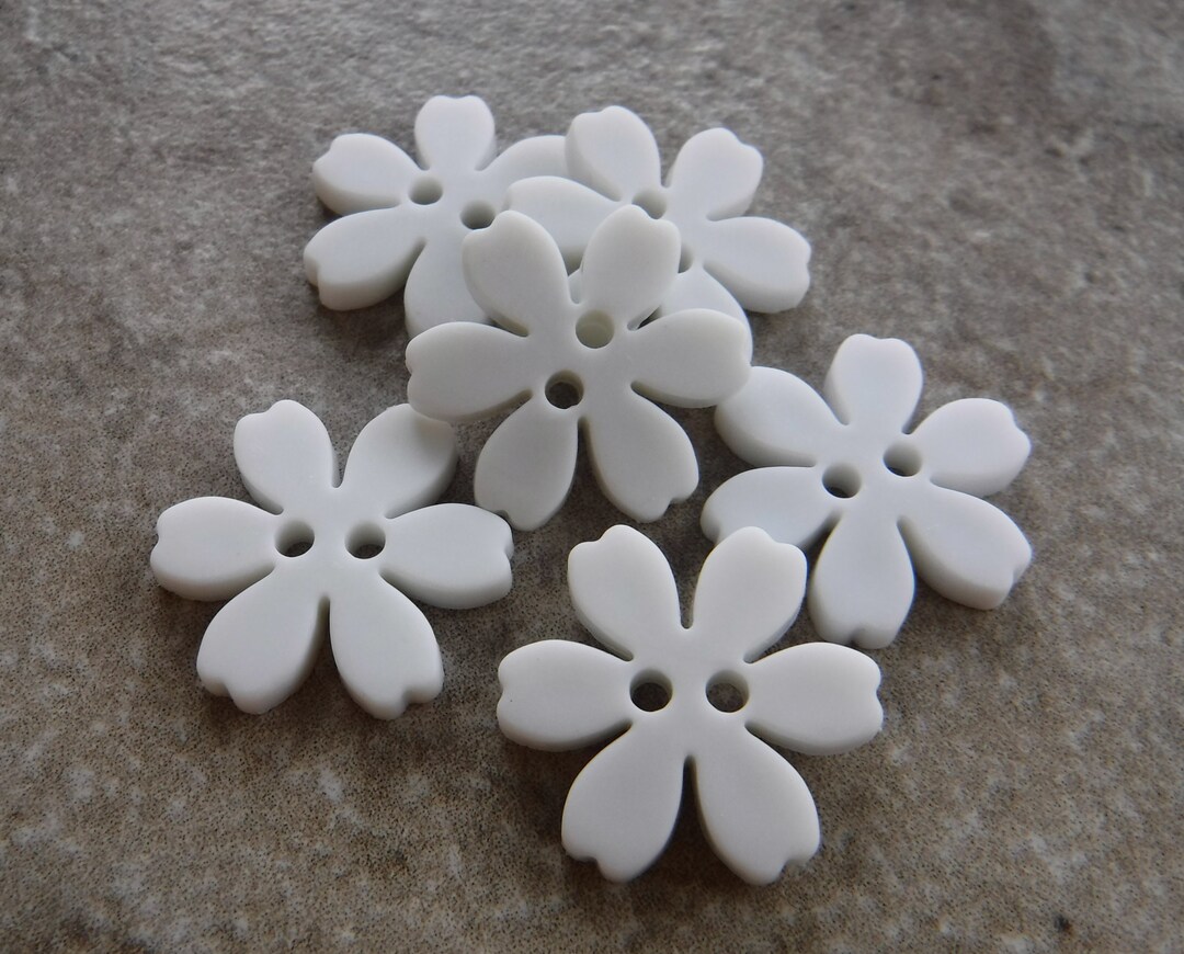 6 White Primrose Large Flower Buttons Size 13/16" - Etsy