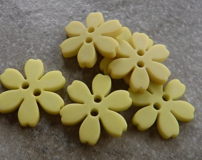 4 Button Center Flower Large Buttons Size 3/4" - Etsy