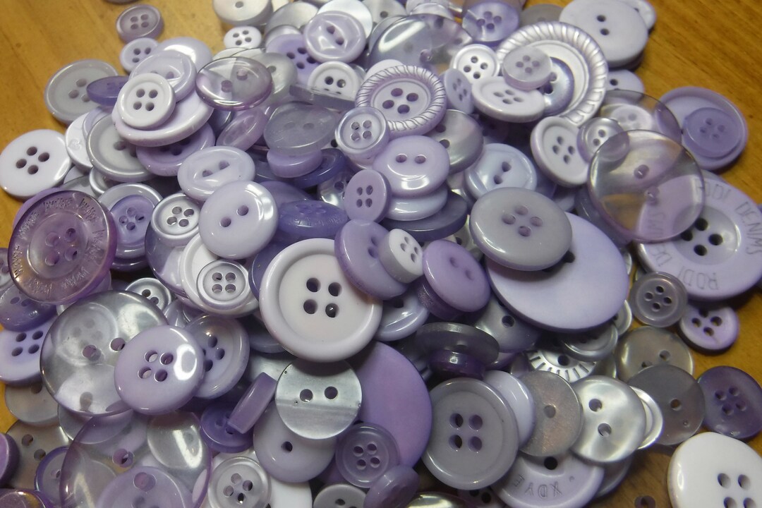 Light Purple Buttons, 100 Bulk Assorted Round Multi Size Crafting ...