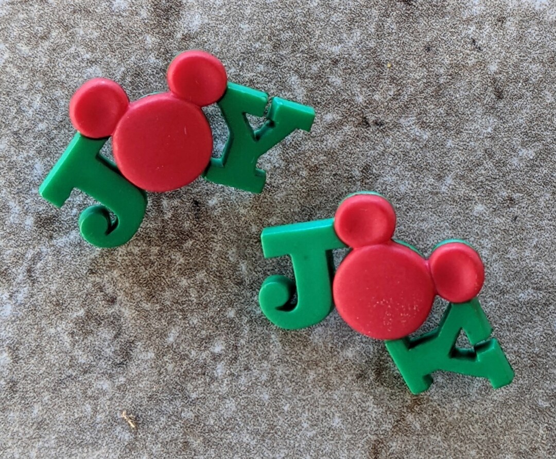 2 Disney Christmas Joy Shank Buttons Size 1 1/8" - Etsy
