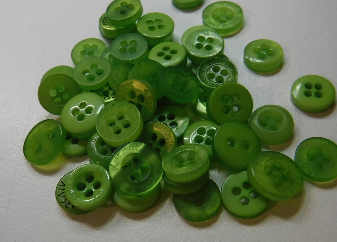 Apple Green Buttons, 50 Small Assorted Round Sewing Crafitng Bulk ...
