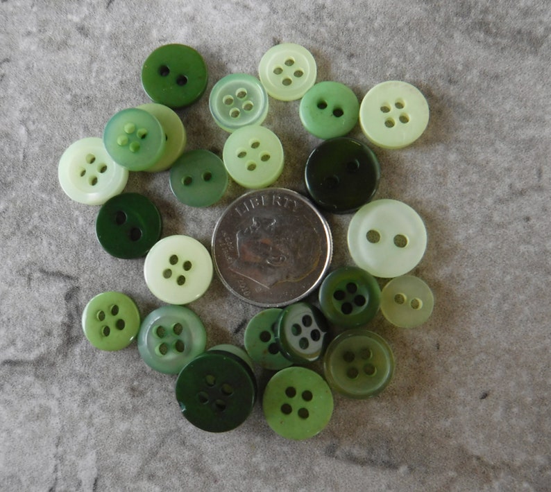 Kiwi Green Buttons 50 Small Assorted Round Sewing Crafting | Etsy