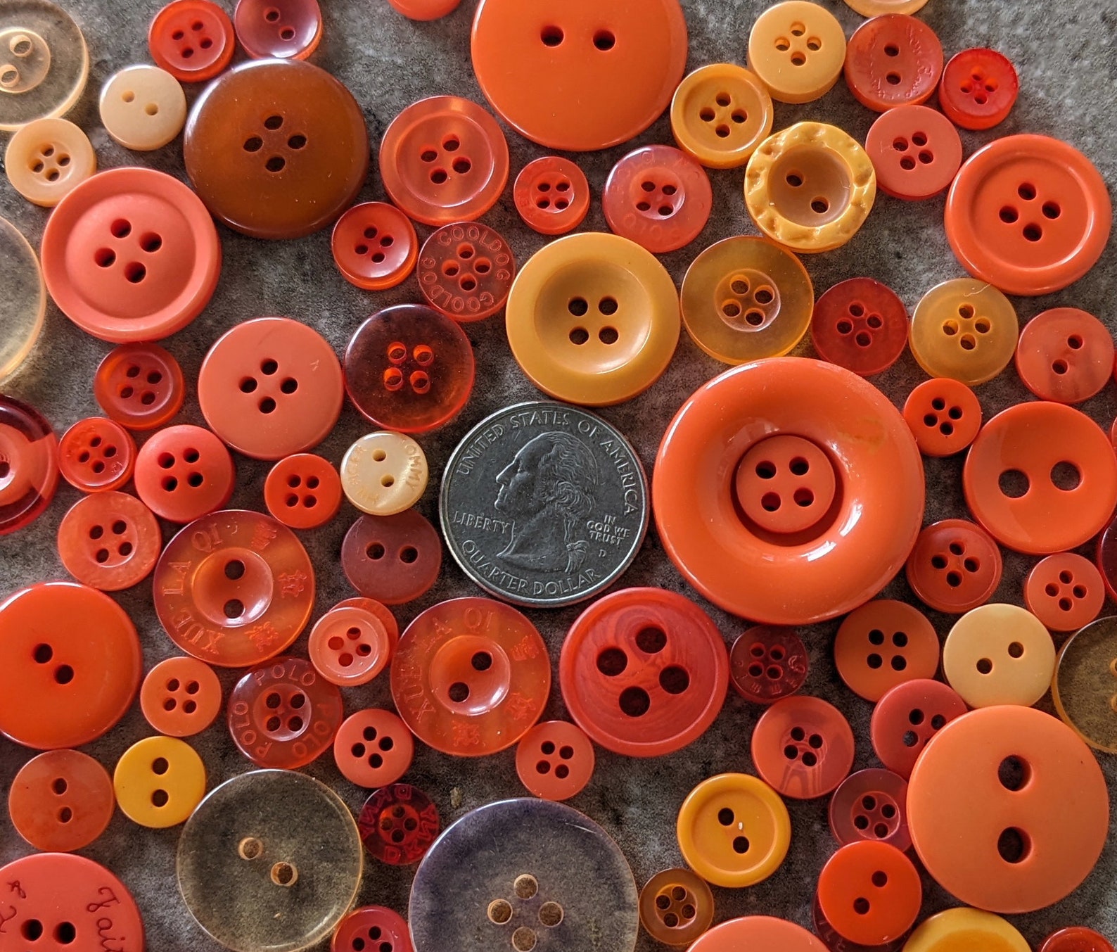 Orange Shade Buttons, 100 Bulk Assorted Roun Dmulti Size Crafting ...