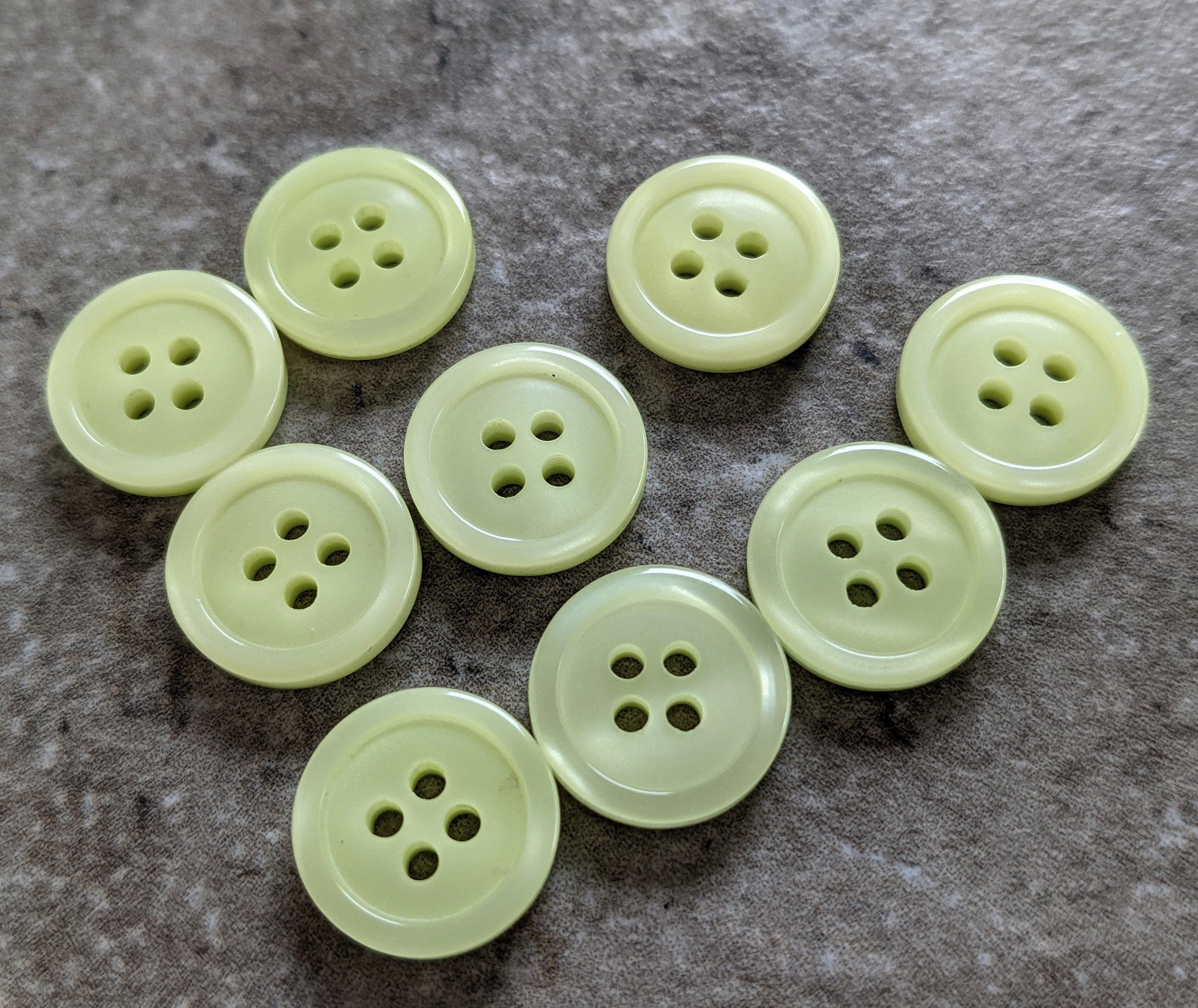 9 Tea Green Shiny Gloss Round Buttons Size 9/16 - Etsy
