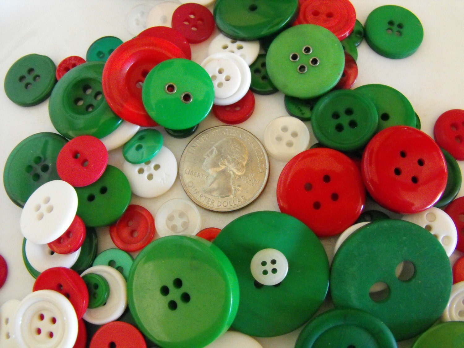 Christmas Buttons 100 Bulk Assorted Round Multi Size Crafting - Etsy