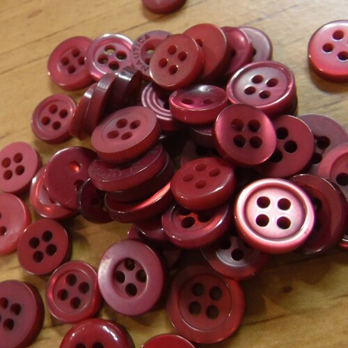 Burgundy Red Buttons 50 Small Assorted Round Sewing Crafting - Etsy