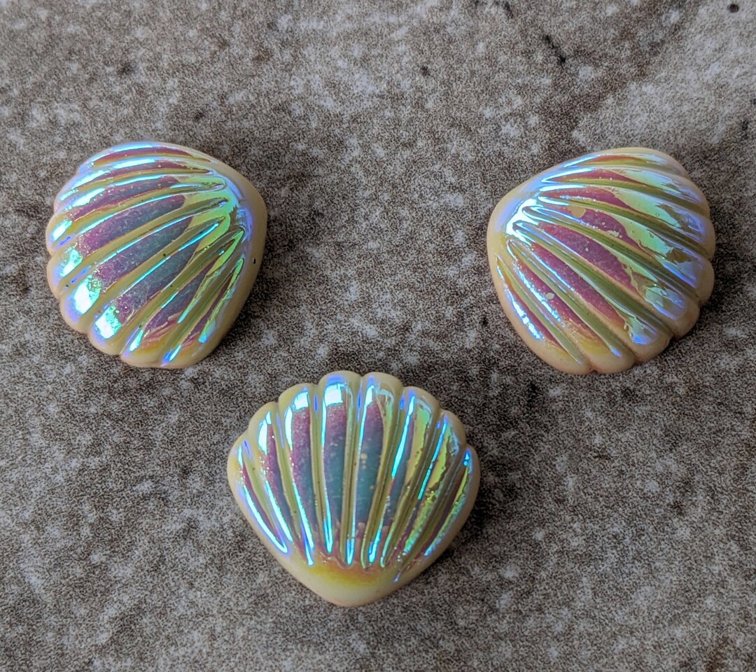 2 Tan Iridescent Shell Flat Back Embellishment Buttons Size 3/4 ...