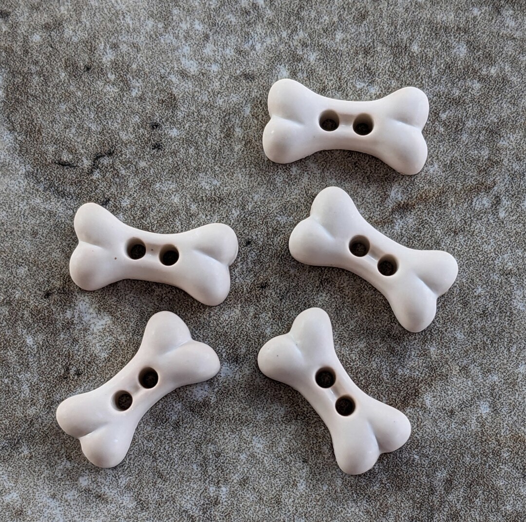 5 Cream Dog Bone Buttons Size 11/16 - Etsy