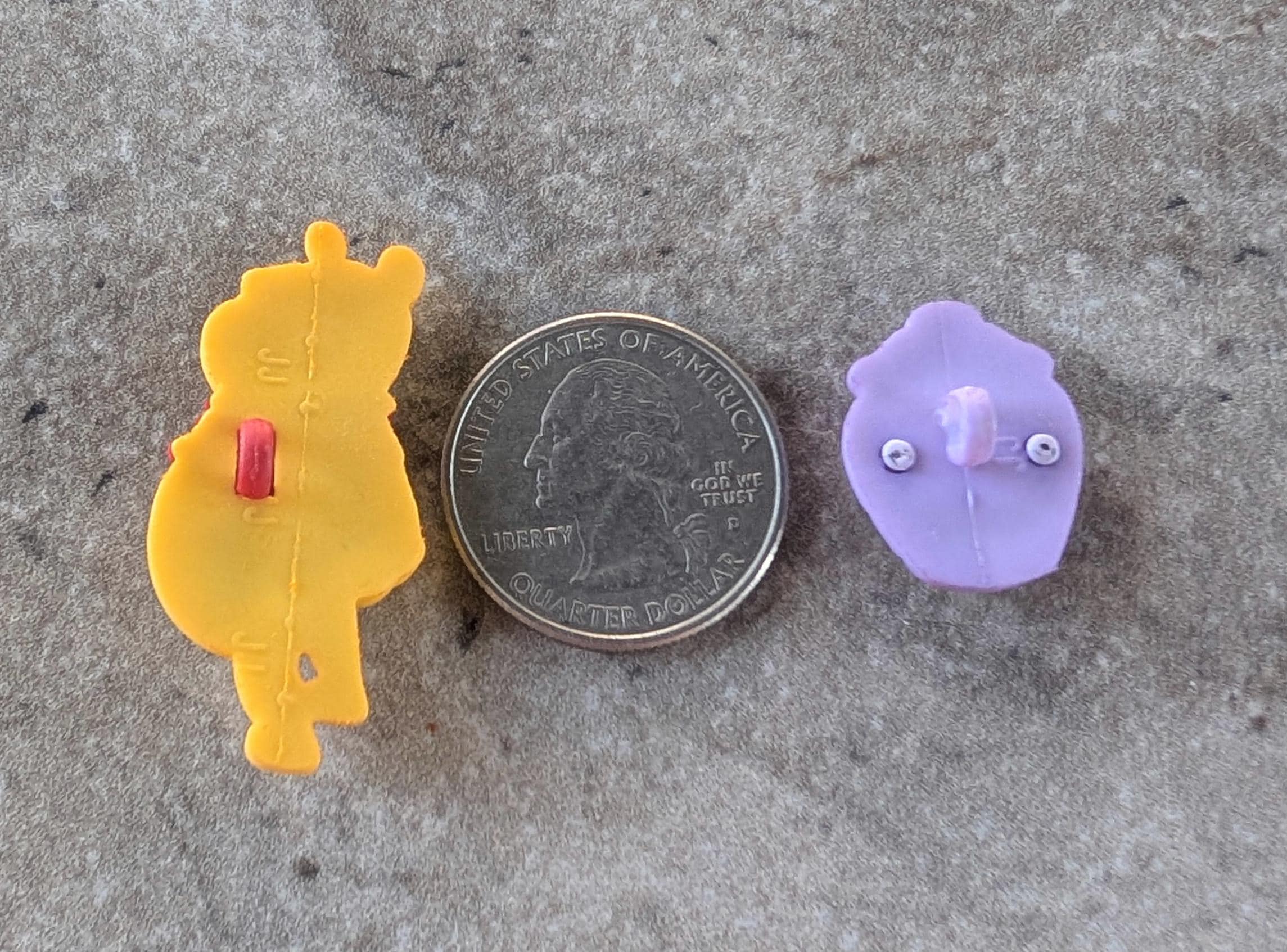 2 Disney Winnie the Pooh and Honey Pot Shank Buttons Size 5/8" - Etsy