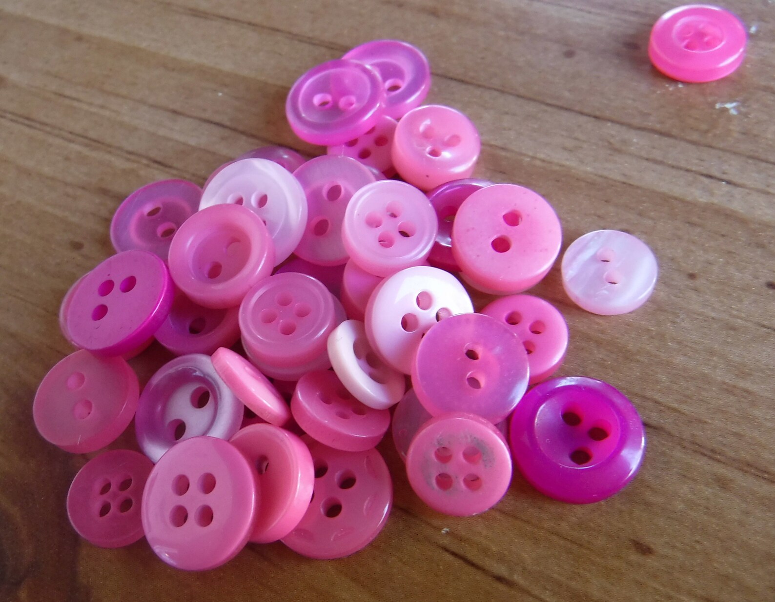 Sale 250 Small Assorted Round Sewing Crafting Bulk Buttons - Etsy