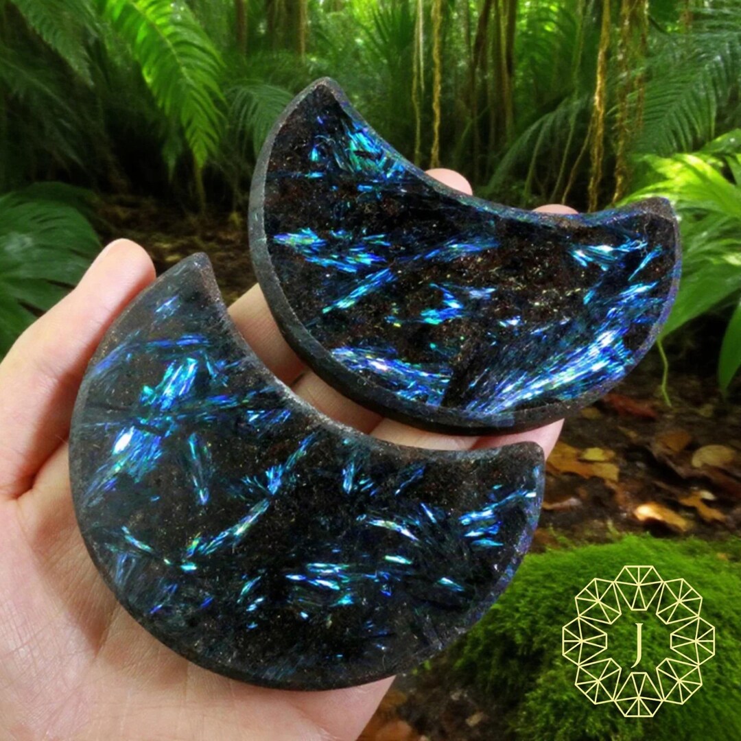 Natural Arfvedsonite Moon, Polished Arfvedsonite Crescent Moon Crystals ...