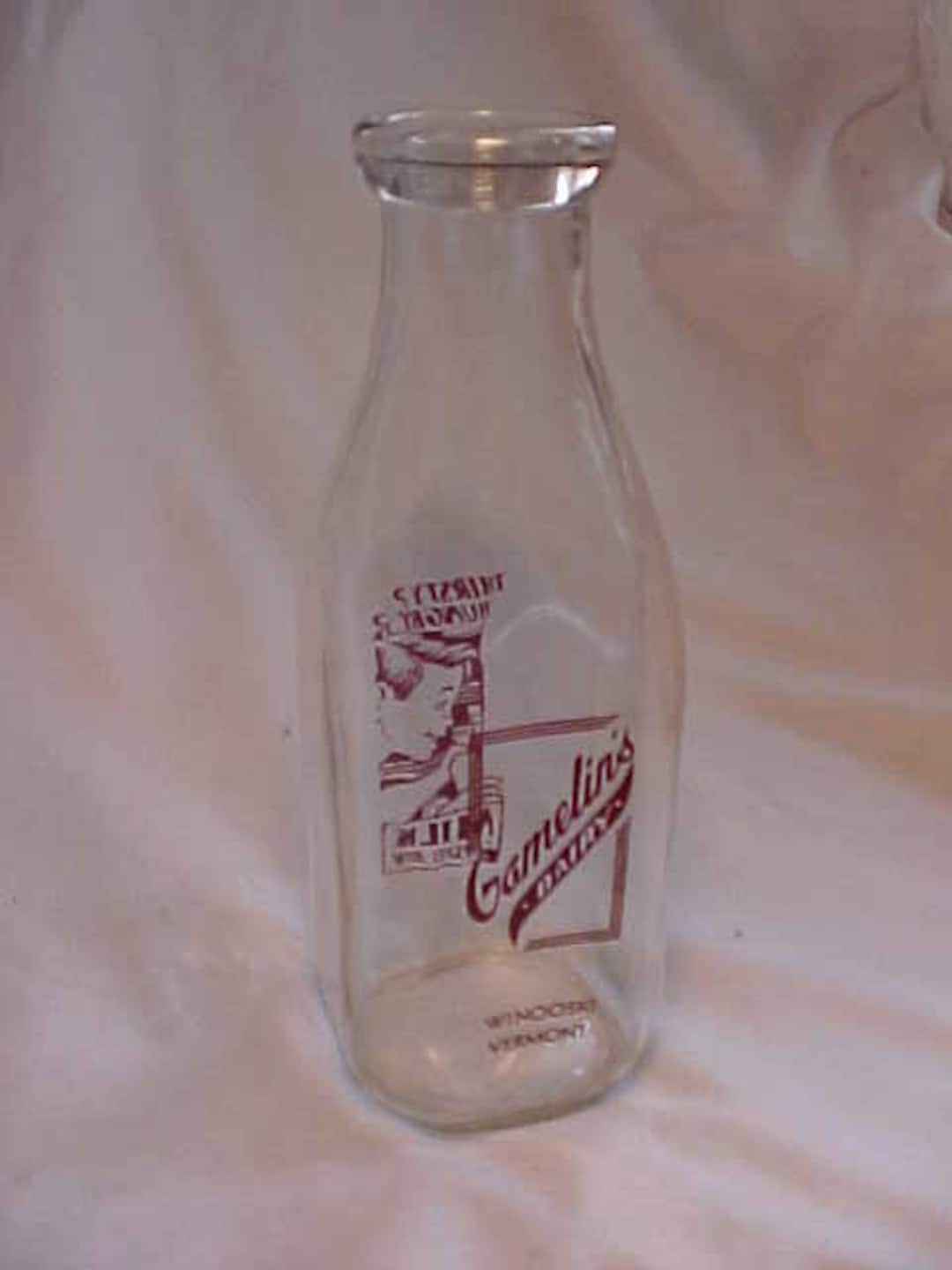 1958 Gamelin's Dairy Winooski, Vt., Quart Size Square TSQP Maroon Pyro ...