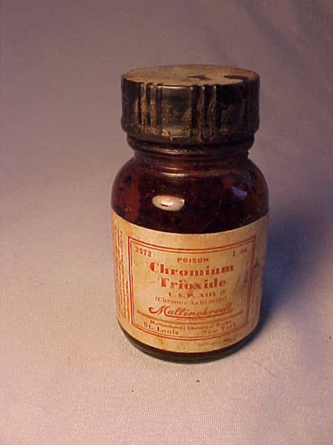 C1939 1 Oz. Mallinckrodt Chromium Trioxide USP XIII Mallinckrodt ...