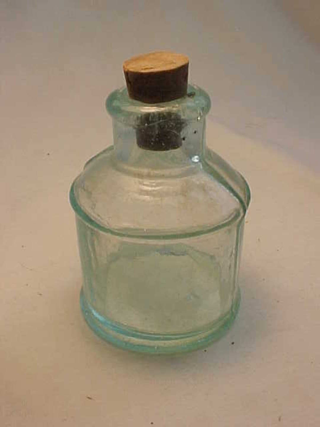 C1890s Unembossed Aqua Blown Glass Cork Top Cylindrical Round Inkwell ...