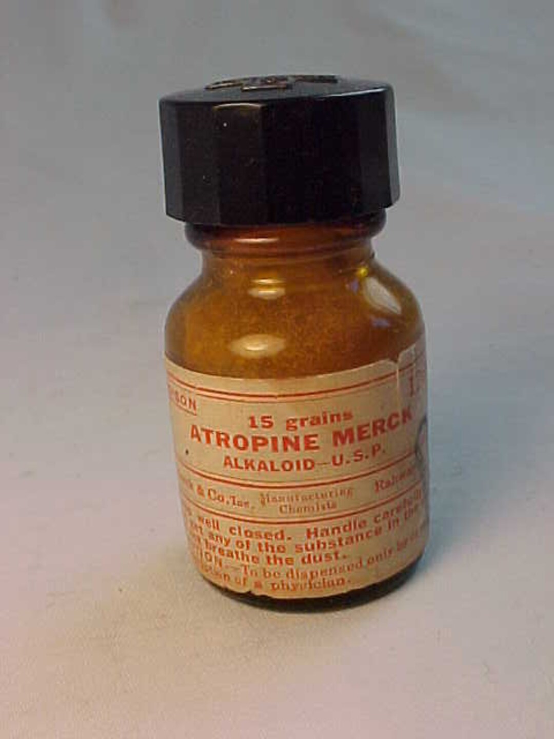 C1940s 15 Grains Atropine Sulfate Alkaloid Poison, Merck & Co. Rahway ...