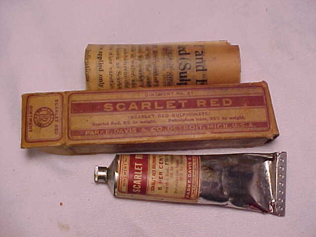 C1930s Scarlet Red Ointment Parke Davis & Co. Detroit, Mich., Screw Top ...