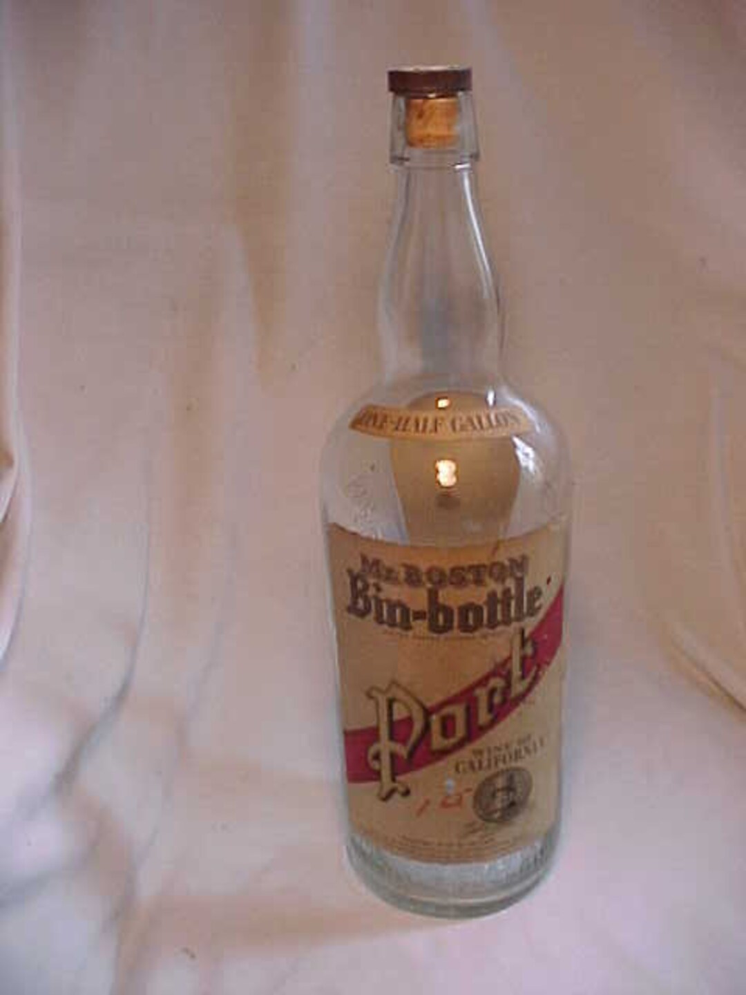 1939 Old Mr. Boston Bin Bottle Port Wine Bottled by Mr. Boston Distiller Inc. Boston, Mass ...