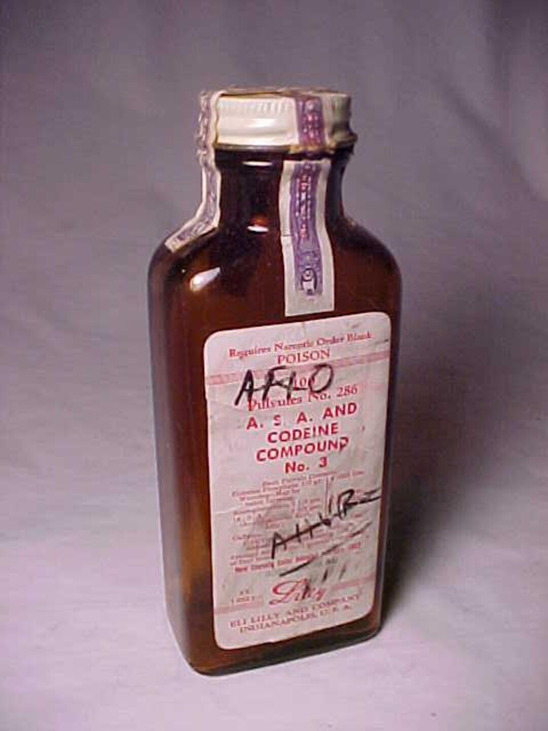C1950s 100 Pulvules No. 286 A.S.A. and Codeine Compound No.3 Eli Lilly ...