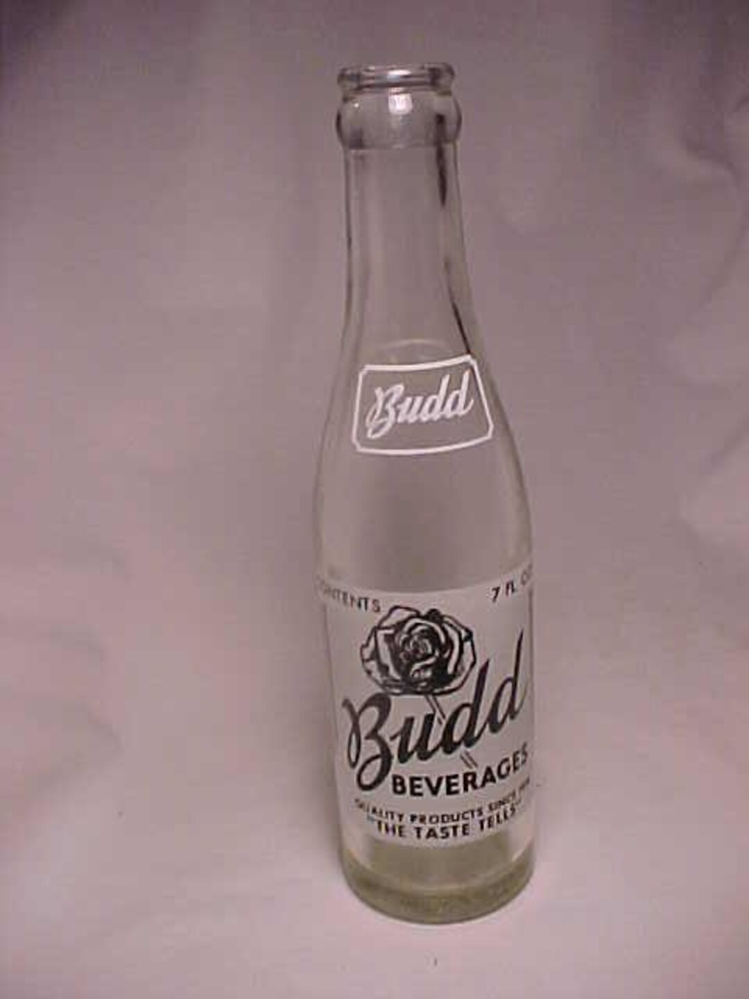 1968 Budd Beverages Newport, NH. ACL Painted Label Crown Top 7 Ounces ...