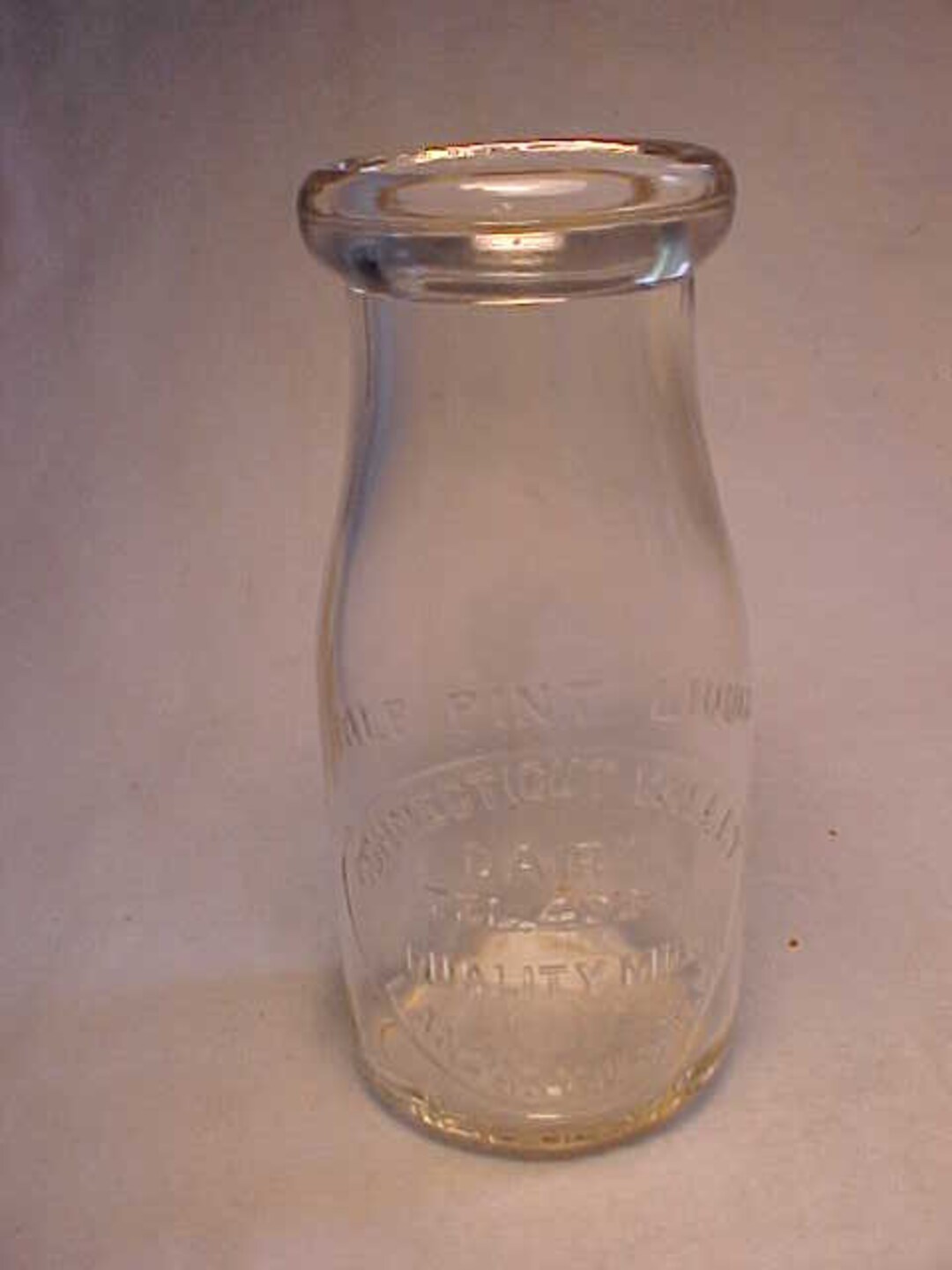C1940 Connecticut Valley Dairy Lancaster, N.H. , Half Pint Size Round ...