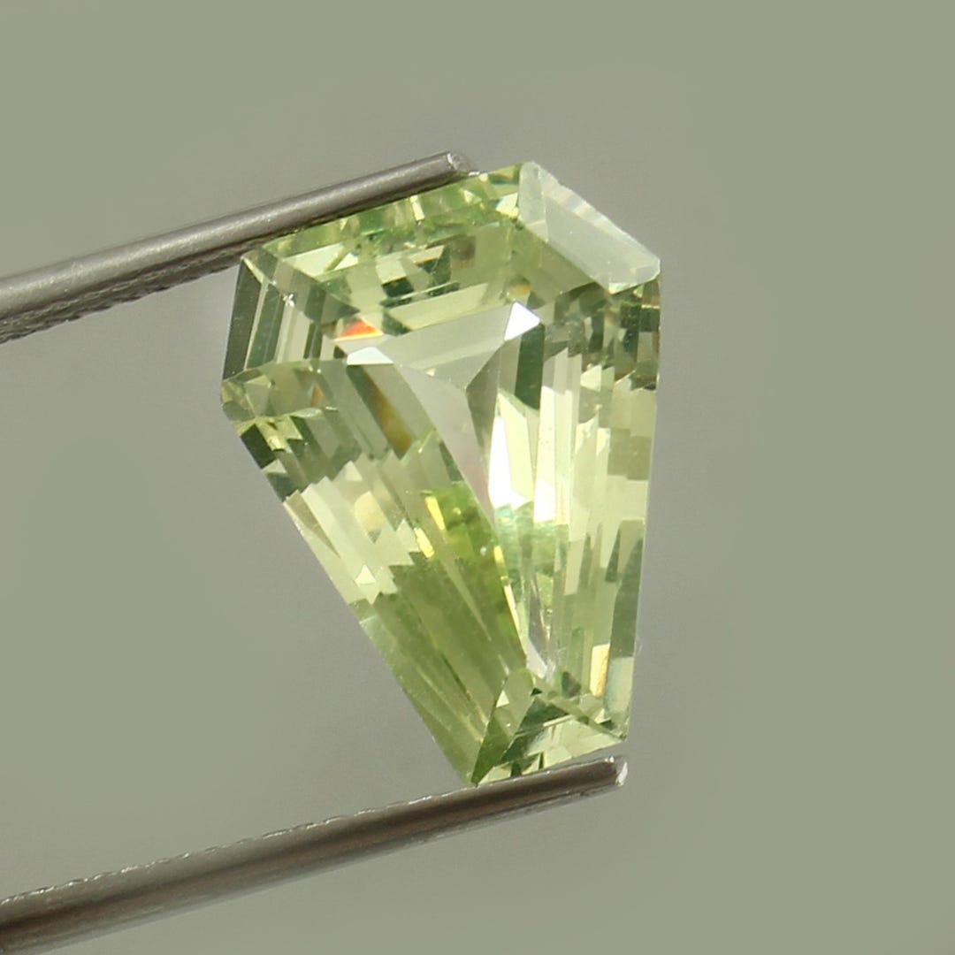 AAA Flawless Ceylon Chrysoberyl Loose Coffin Cut Gemstone, Excellent ...