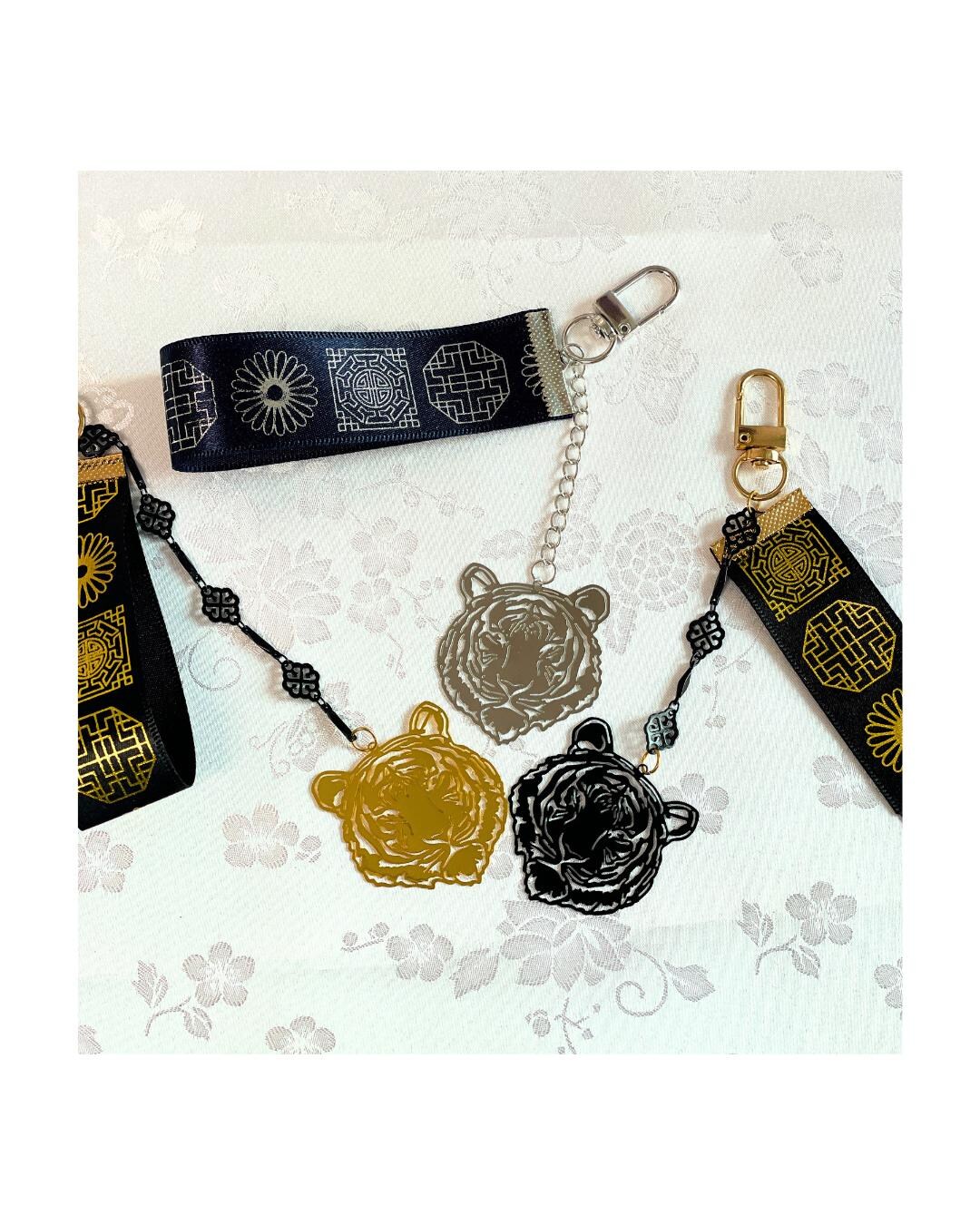 Korean Tiger Keychain, Traditional Ribbon & Chain, Korean Folk Art ...