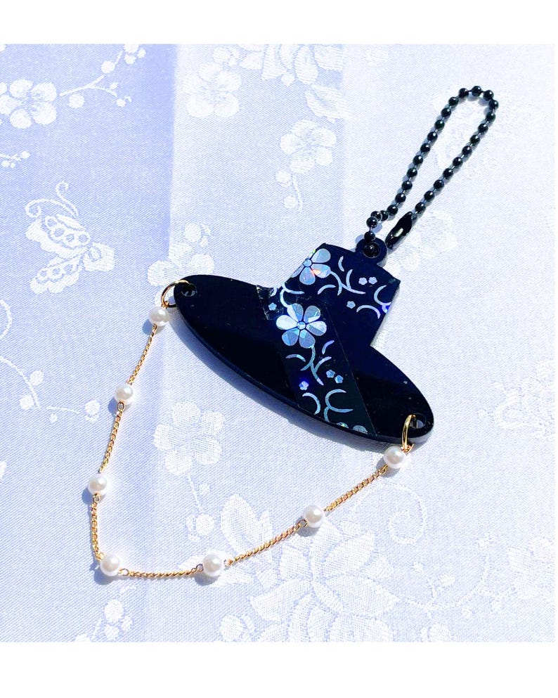 K-pop Demon Hunters Inspired Korean Gat Keychain,black Acrylic With ...