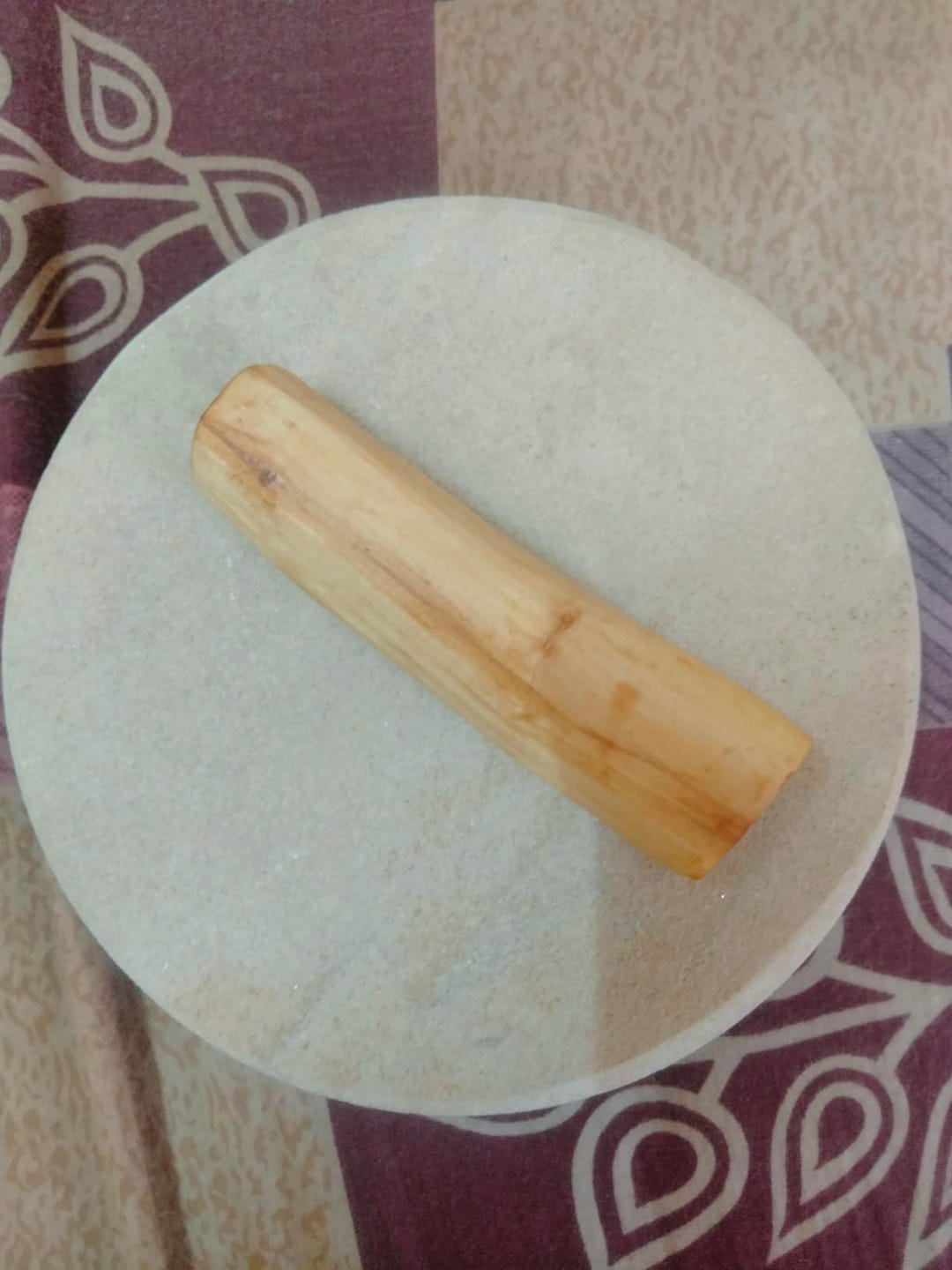 Organic Natural Chandan ( Sandalwood ) Stick and Rubbing Stone ( 5 ...
