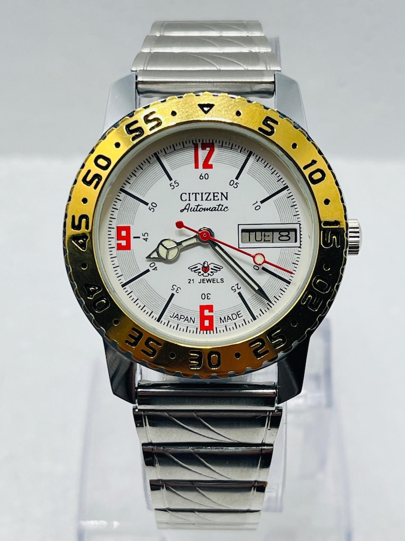 Vintage Refurbished Citizen Automatic Watch| White Dial 8200 Movement ...