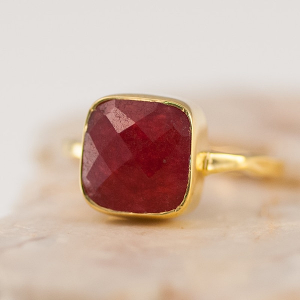 July Birthstone Ring - Etsy