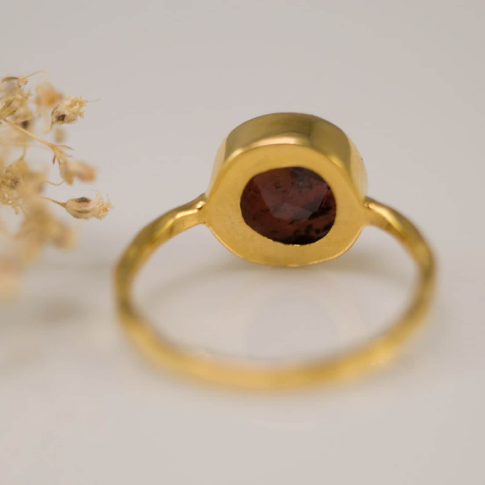 Gold Garnet Ring January Birthstone Ring Solitaire Ring - Etsy