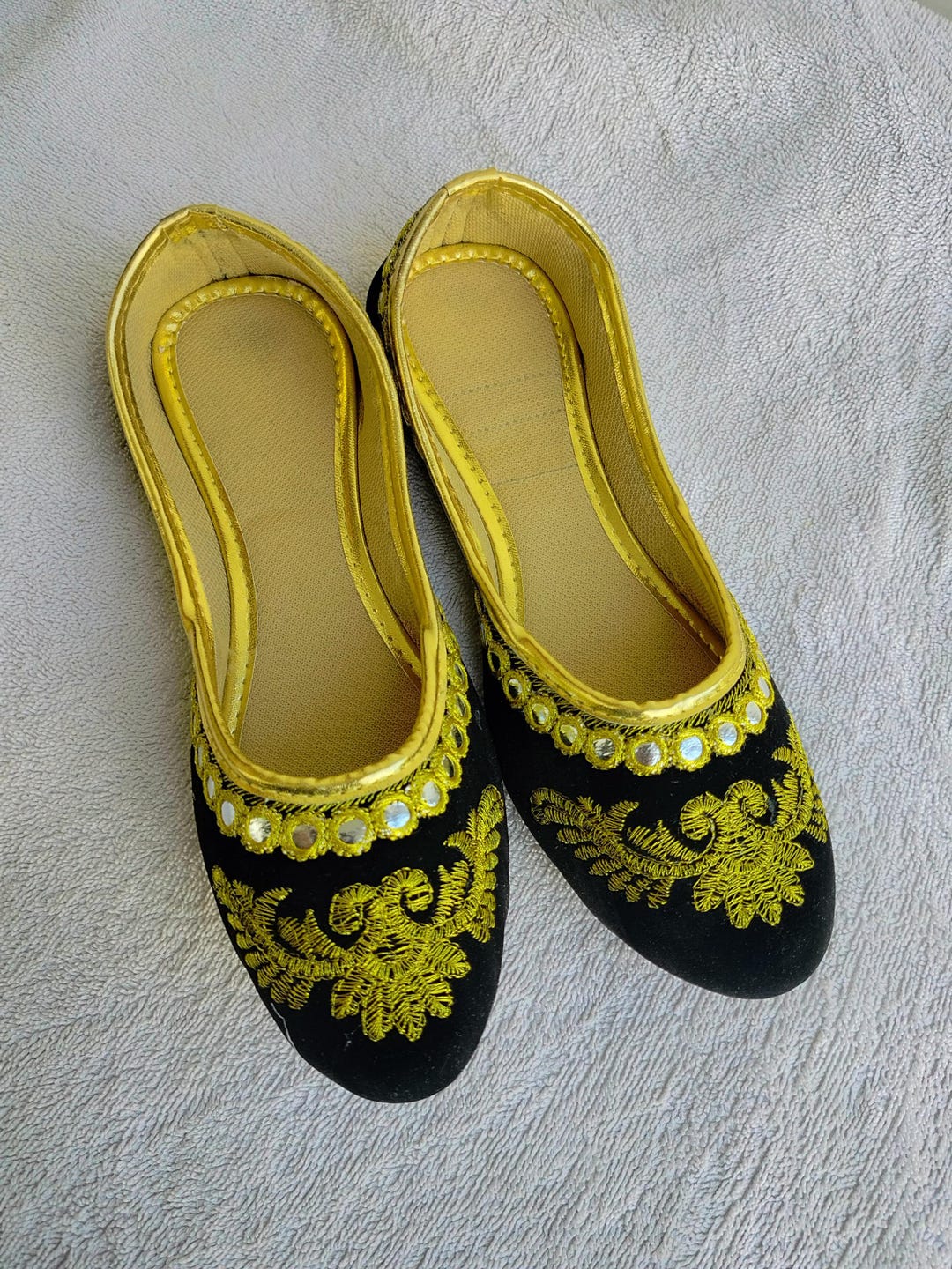 Black Embroidered Traditional Shoes for Women, Handmade Indian Wedding ...